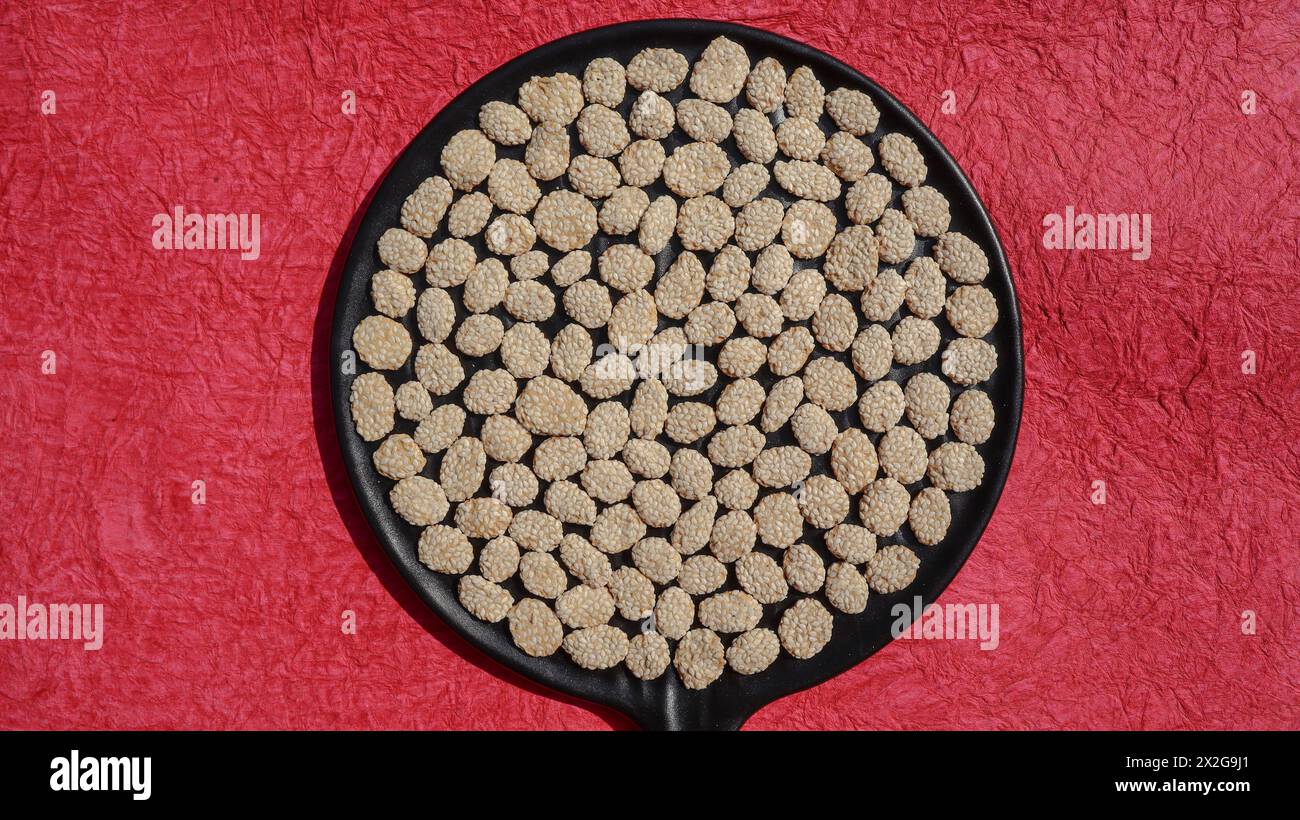 Rewdi sweets hi-res stock photography and images - Alamy