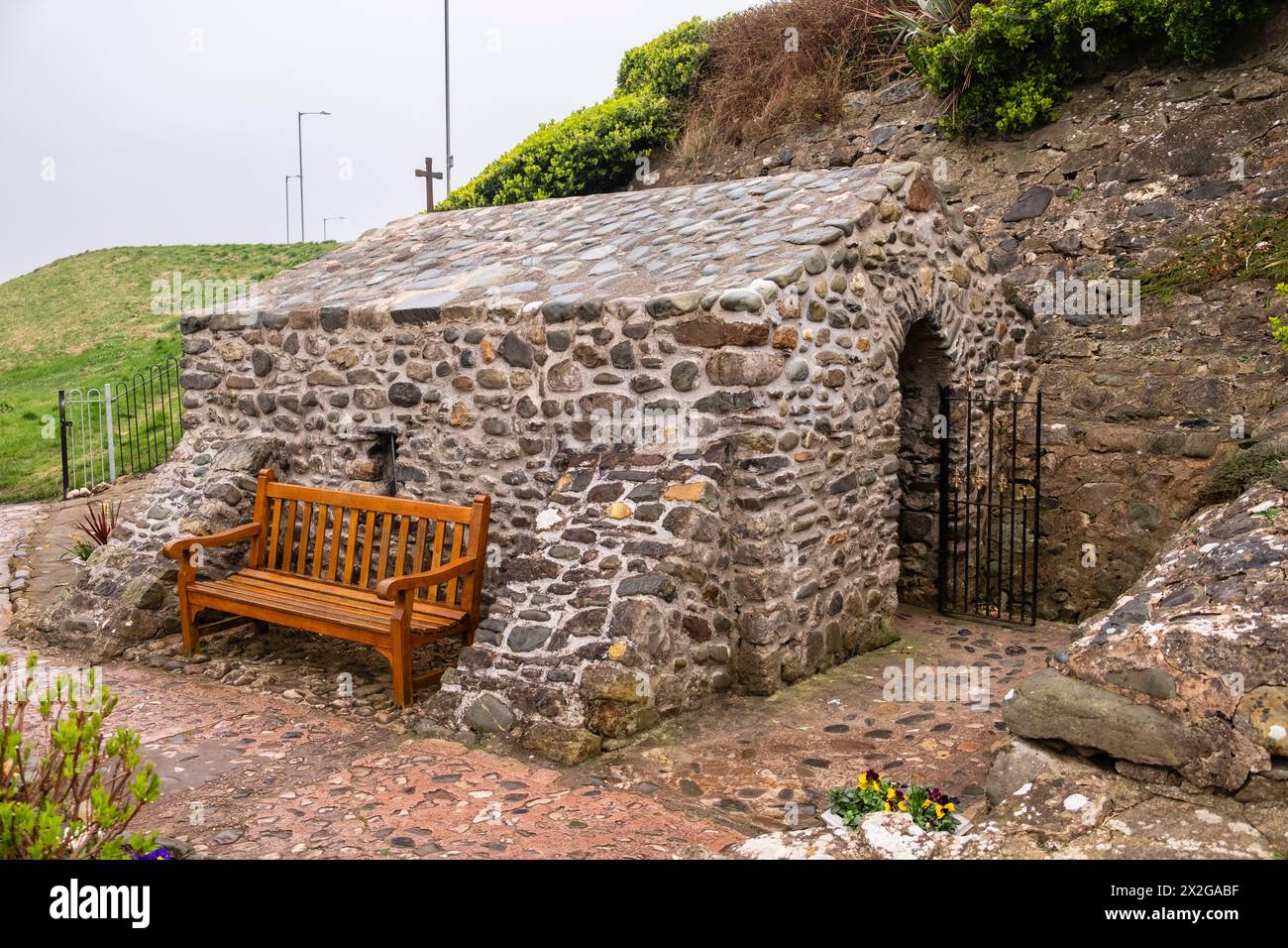 Tiny 6th century Chapel of Saint Trillo (Capel Sant Trillo) in Rhos-on ...