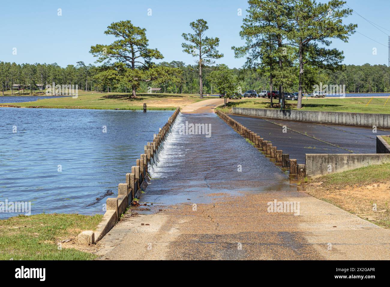 Spillway across Geiger Lake Road at Paul B. Johnson State Park near ...