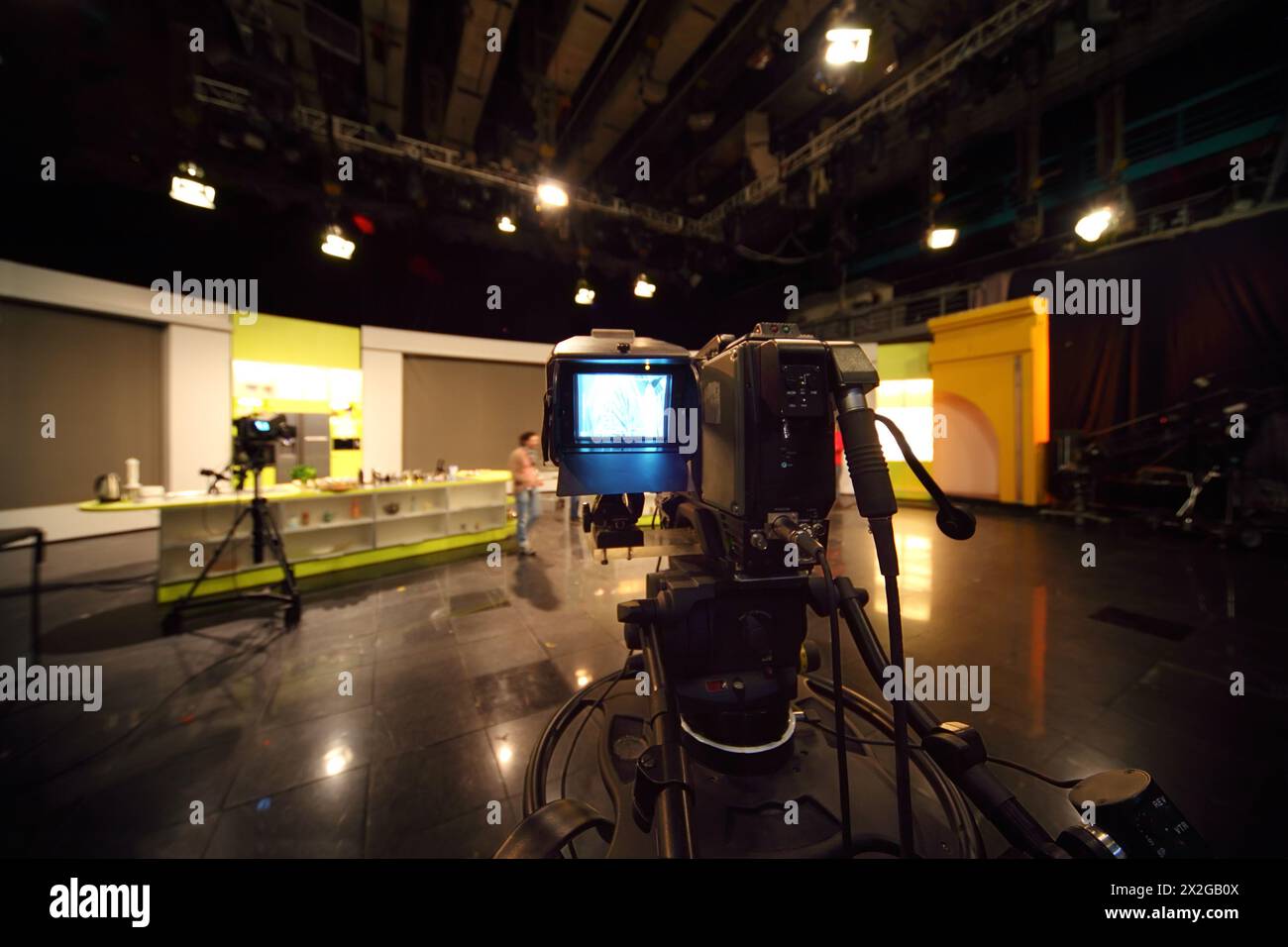 professional black video camera in television studio, light scene Stock ...