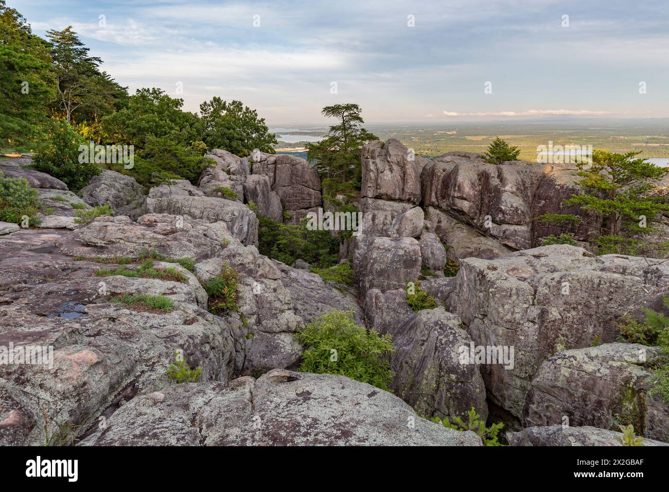 View of Weiss Lake from Cheyene Rock Village park near Leesburg ...