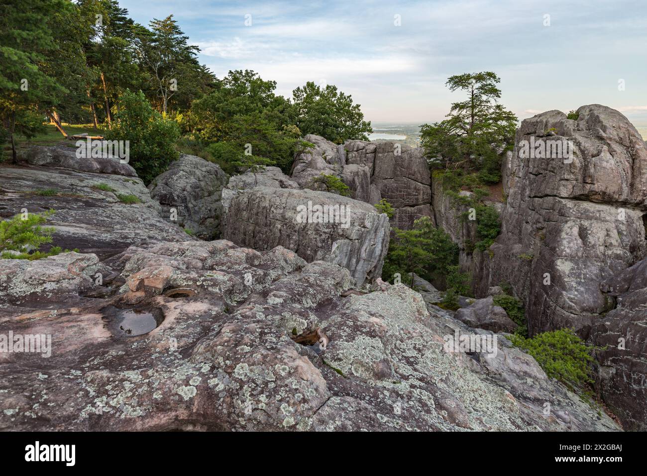 Mountaintop view from Cheyene Rock Village park near Leesburg, Alabama ...