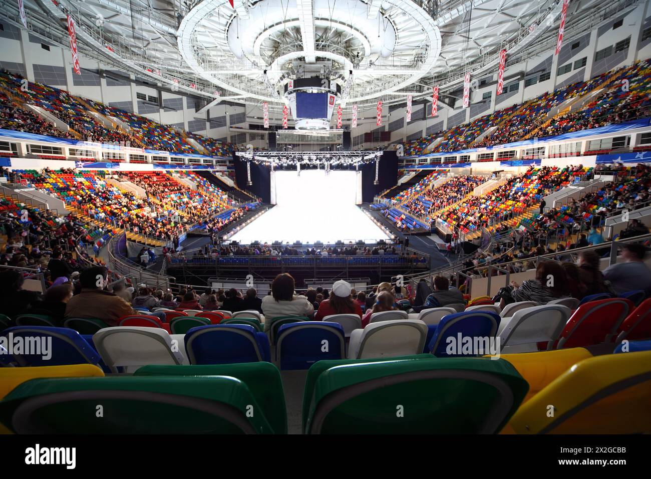 MOSCOW - MARCH 28: Spectators looks show on rink in Palace of Sports ...