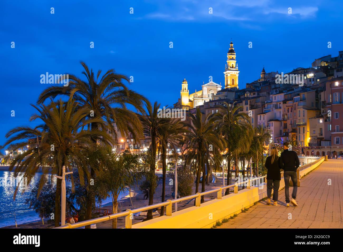 Cityscape and promenade of Menton, famous mediterranean travel ...