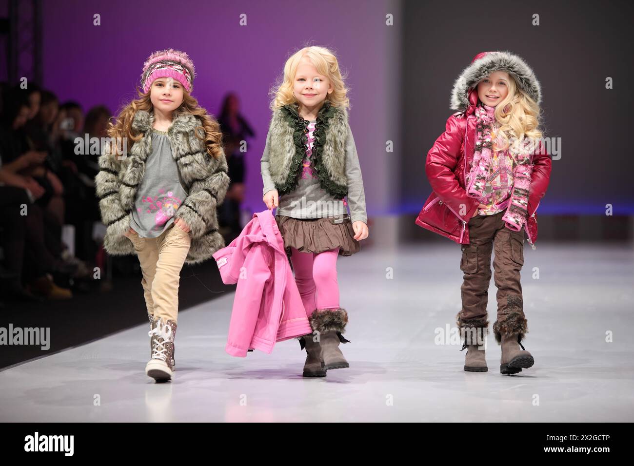 Child models hi-res stock photography and images - Alamy