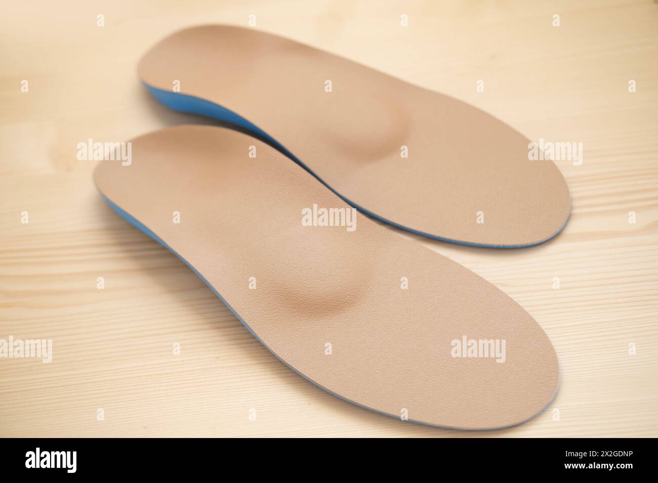 Orthopedic shoe inserts featuring supinator made of authentic leather ...