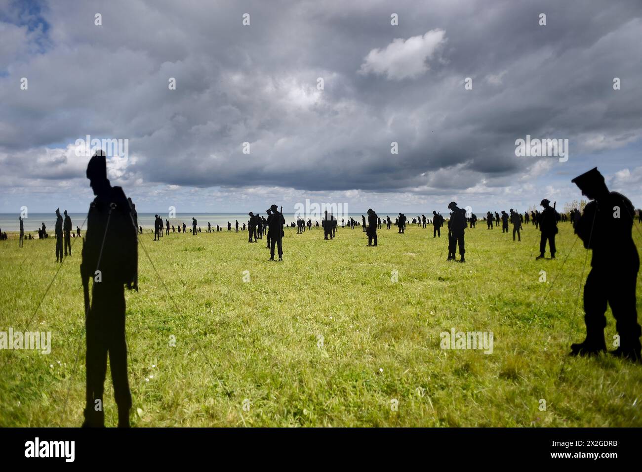Ver Sur Mer, France. 22nd Apr, 2024. Landing in Normandy 1 475 statues ...