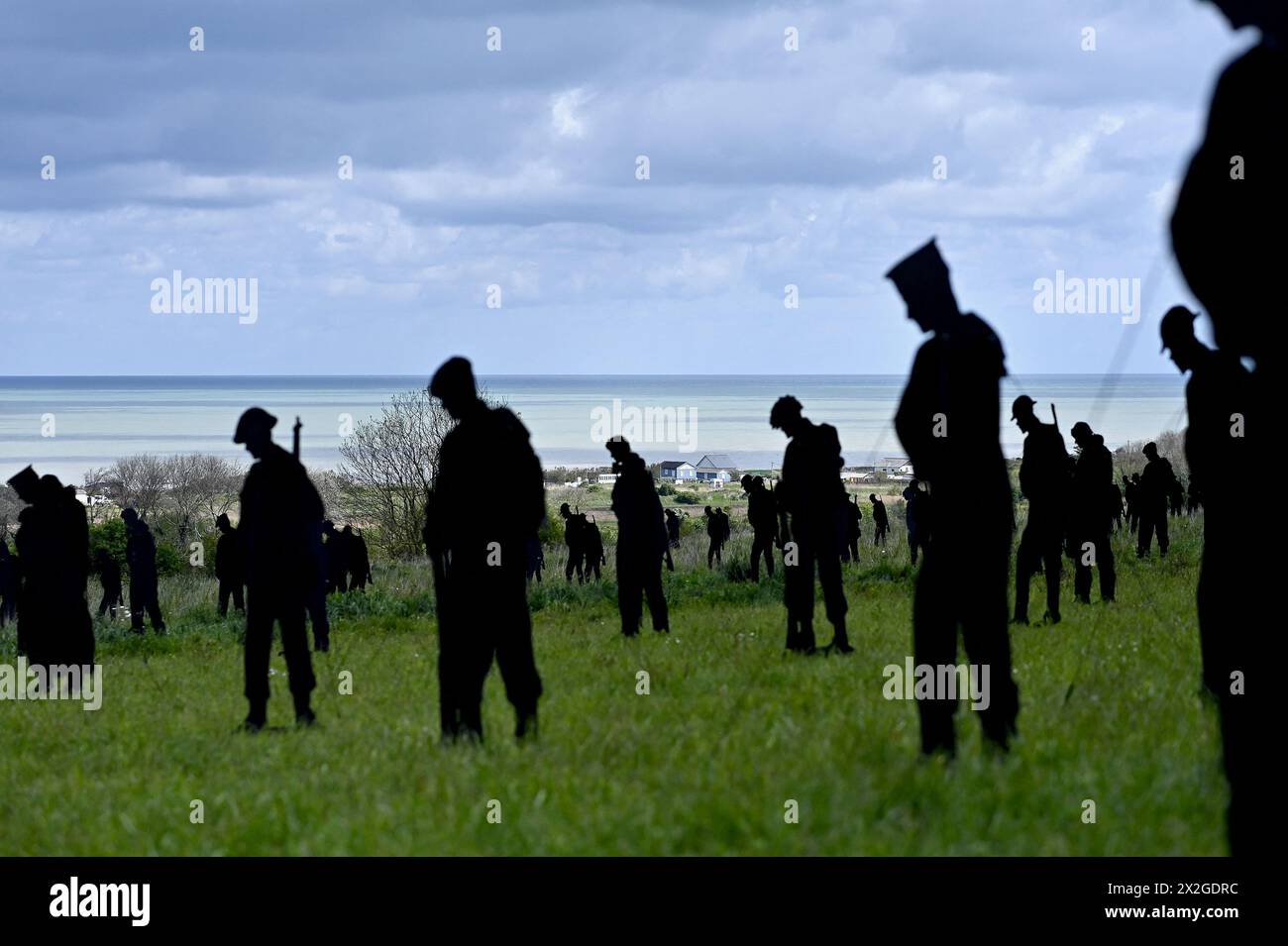 Ver Sur Mer, France. 22nd Apr, 2024. Landing in Normandy 1 475 statues ...