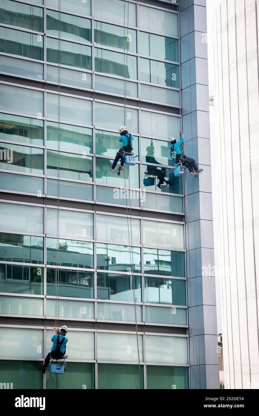 Office window cleaner hi-res stock photography and images - Alamy