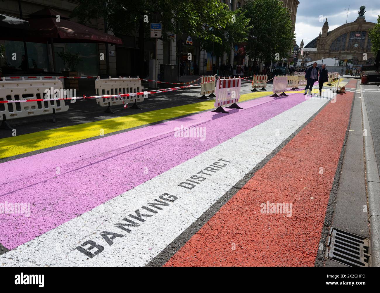 22 April 2024, Hesse, Frankfurt/Main: Brightly colored markings in the ...
