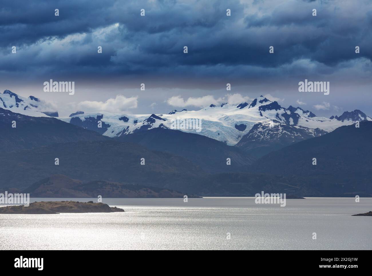 General Carrera Lake, Carretera Austral, Patagonia - Chile. Beautiful ...