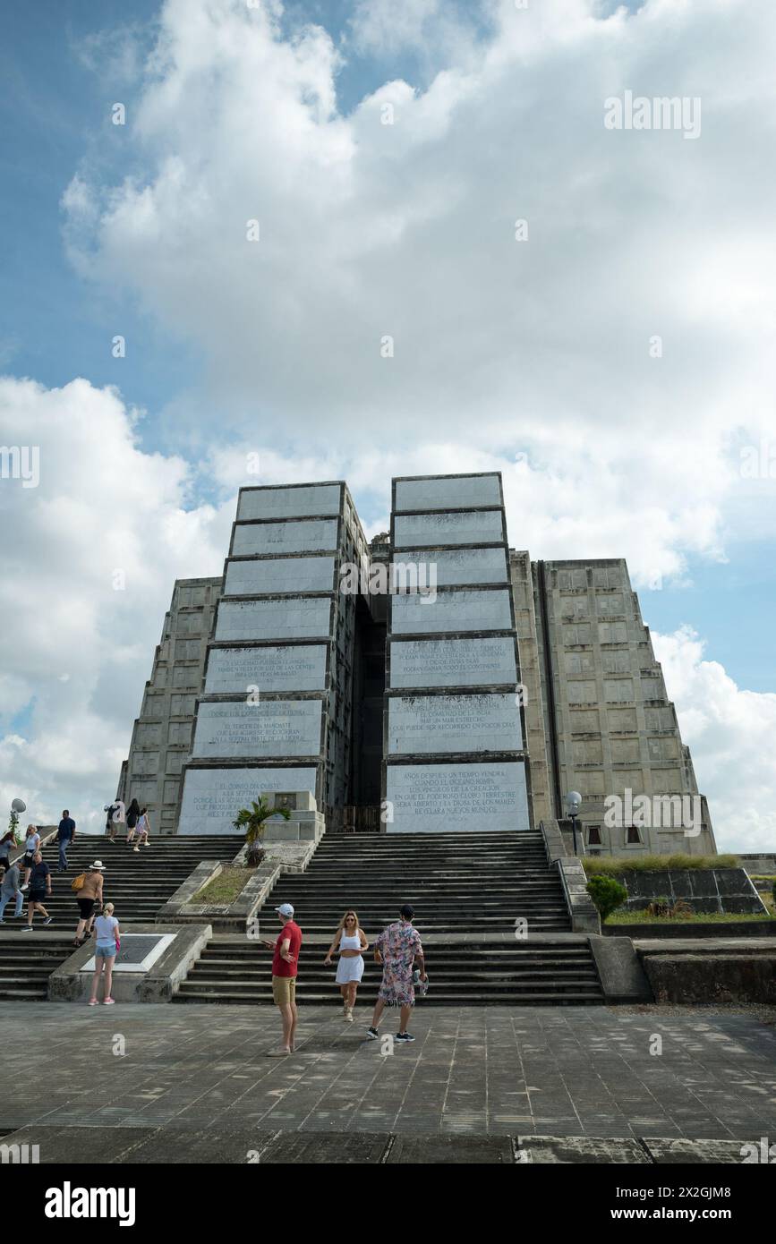 Columbus Lighthouse (Spanish: Faro a Colón), Santo Domingo Este, Santo ...