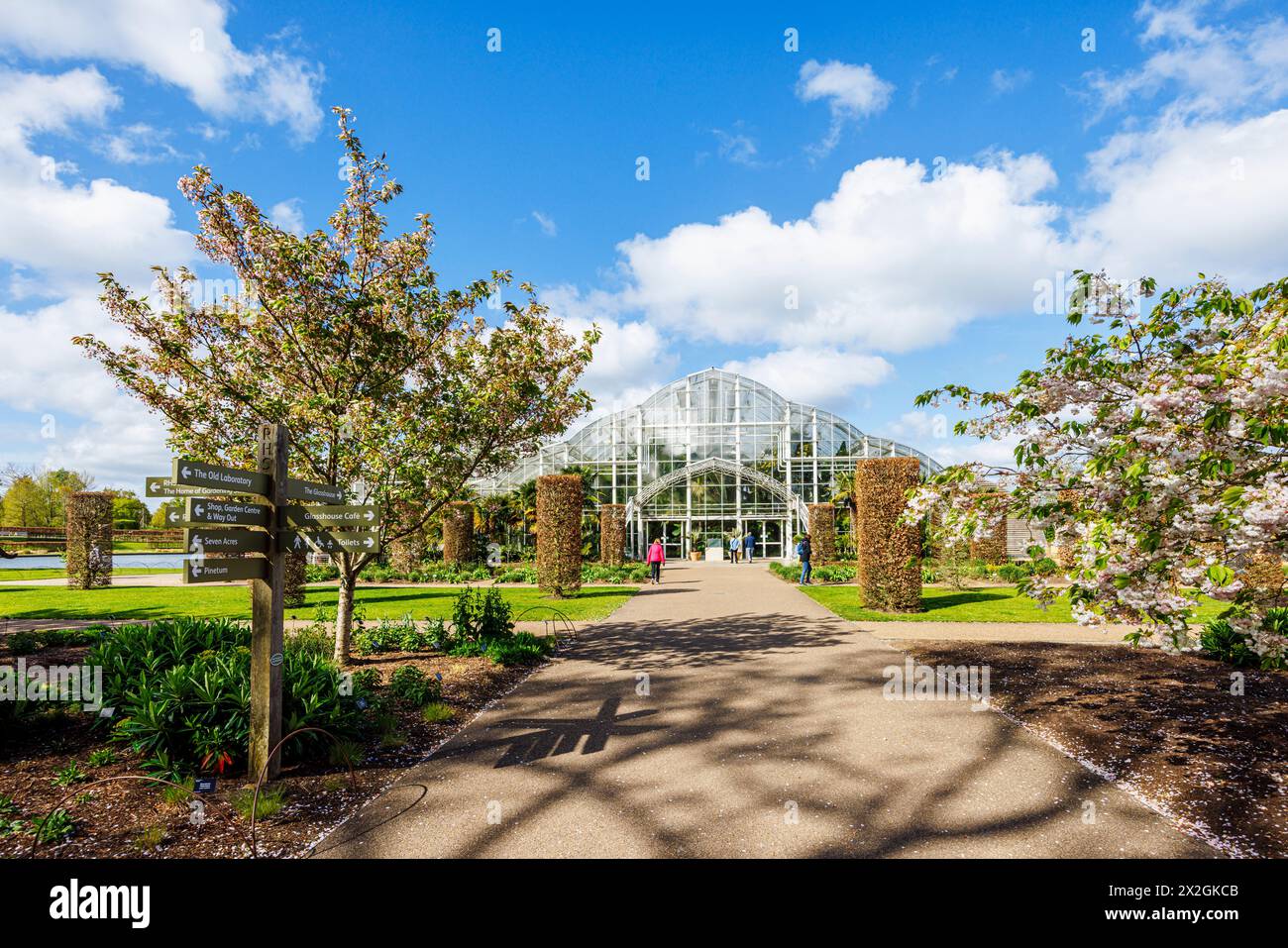 View of the entrance to the iconic Glasshouse in RHS Garden, Wisley ...