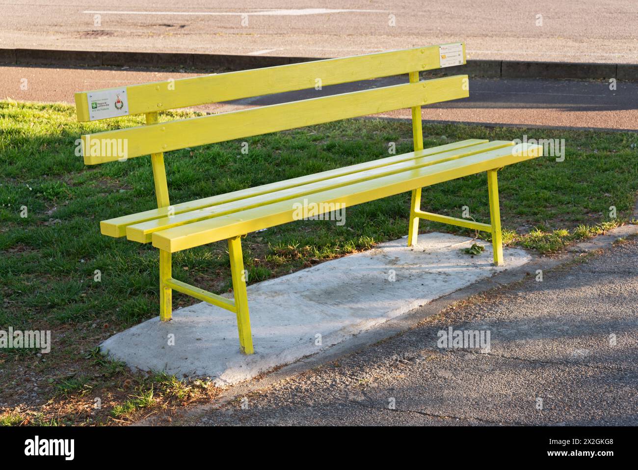 Italy, Lombardy, Crema, Network of Yellow Bench Number 68 by Helpis ...