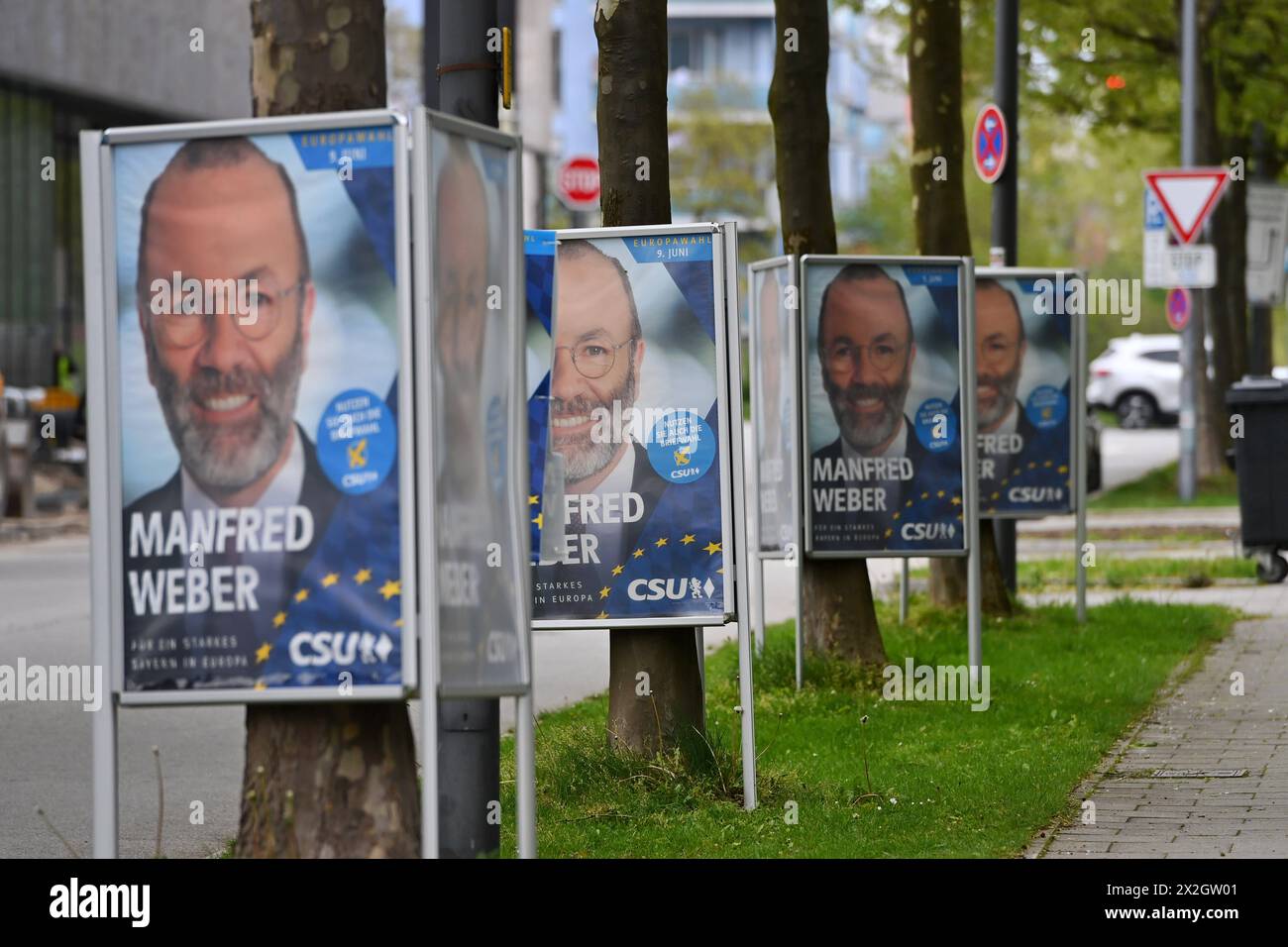 Manfred WEBER Spitzenkandidat der EVP auf Wahlplakaten der CSU in ...