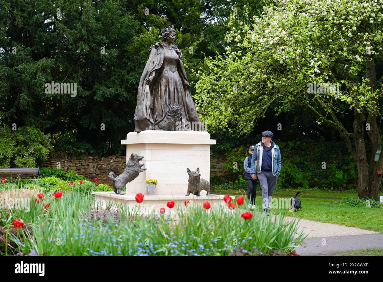 A statue of the late Queen Elizabeth II, the first to be commissioned ...