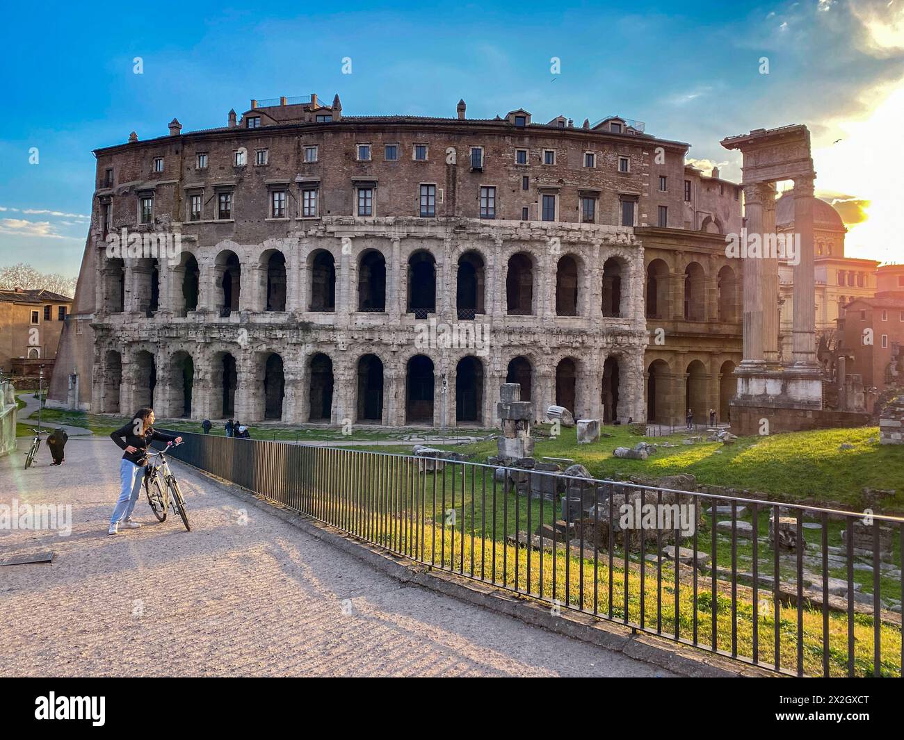 Roma open city hi-res stock photography and images - Alamy