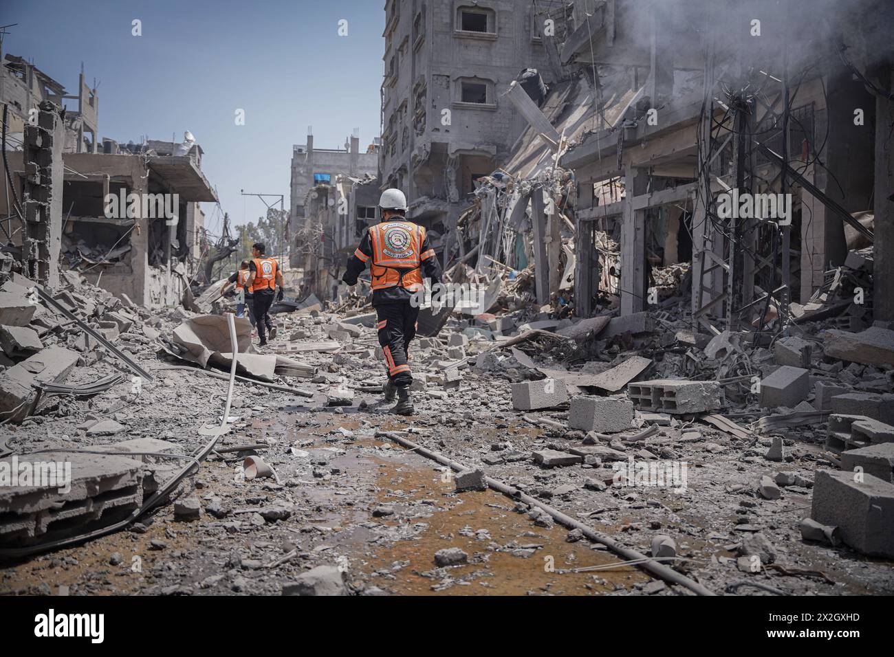 Bureij, Gaza, Palestinian Territories. 22nd Apr, 2024. Israeli ...