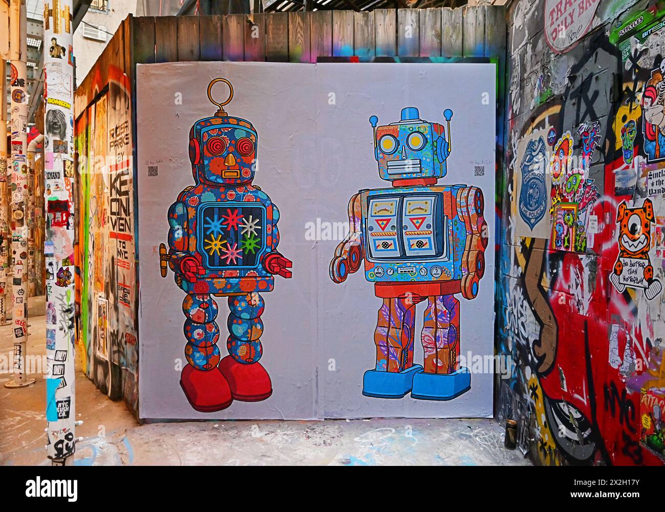 street art Robots NYC Stock Photo - Alamy