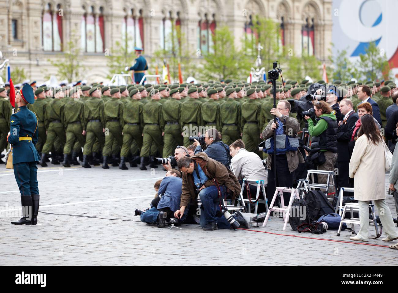 MOSCOW - MAY 9: Group of photo-journalists makes photos of marching ...