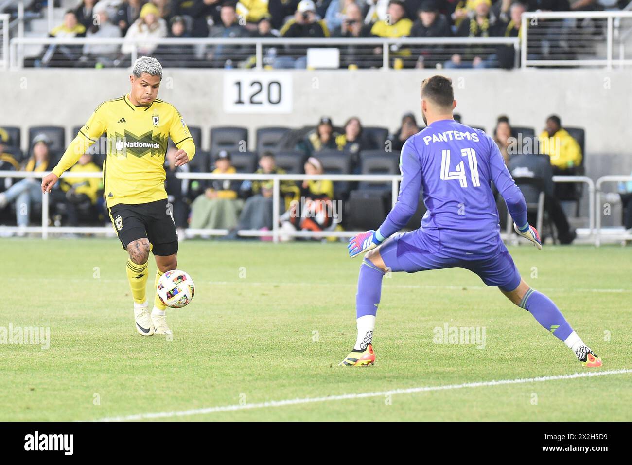 Columbus, Ohio, USA. 20th Apr, 2024. Columbus Crew forward Cucho HernÃ ...