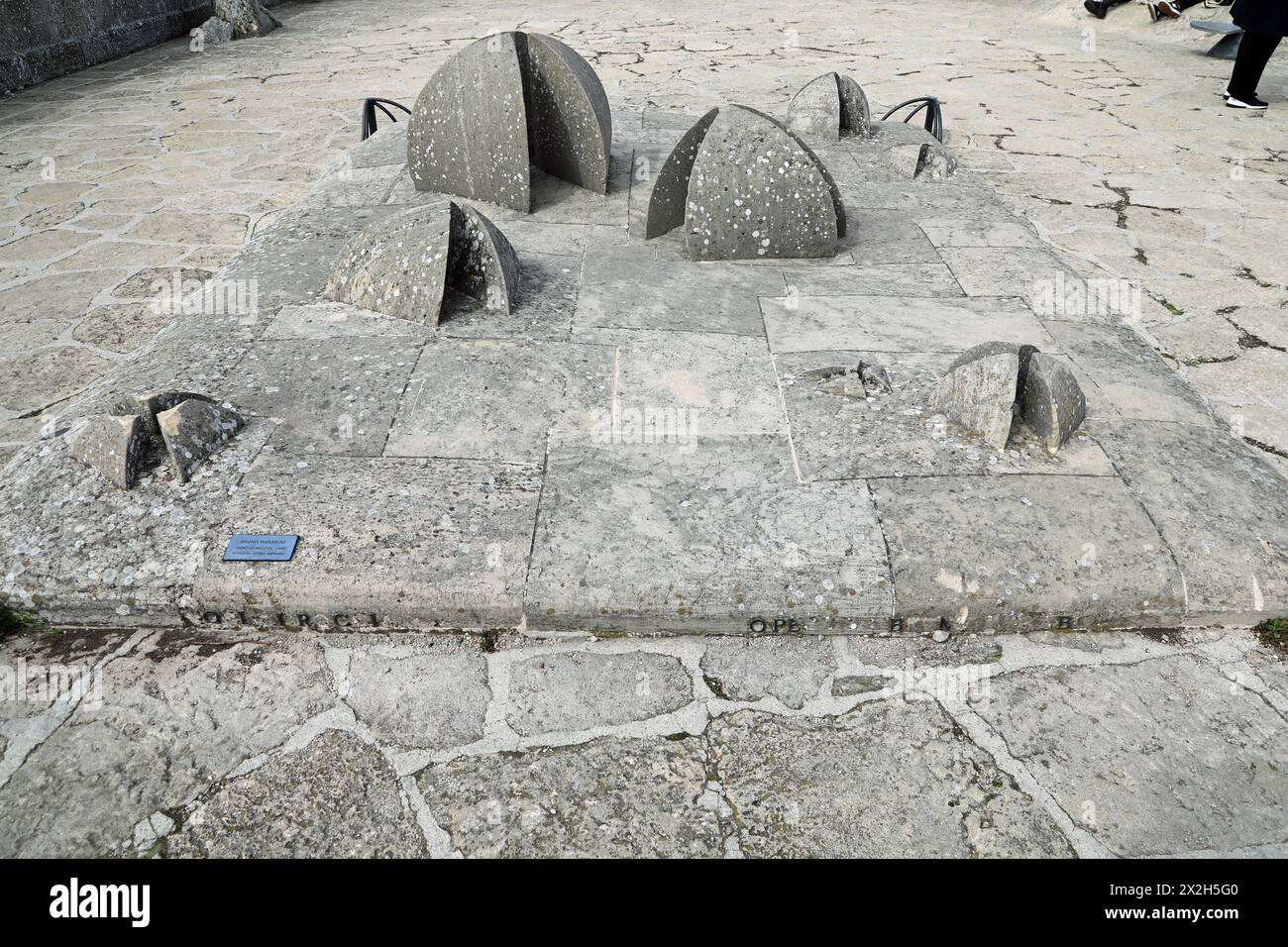 Artwork in San Marino called Rock Flowers by Italian artist Bruno ...