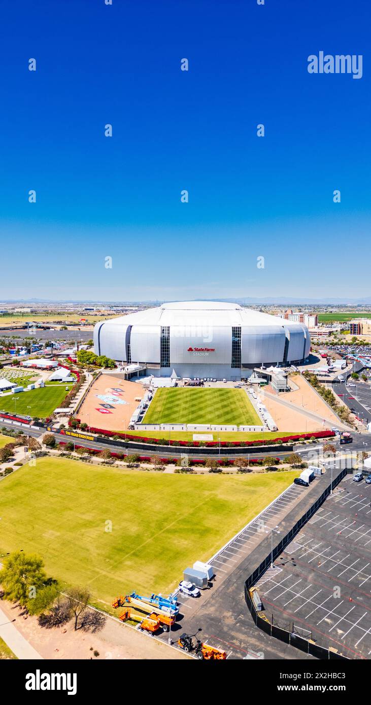 State farm stadium glendale exterior hi-res stock photography and ...