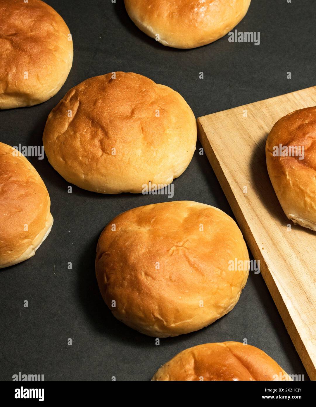 Freshly baked sesame buns hi-res stock photography and images - Alamy