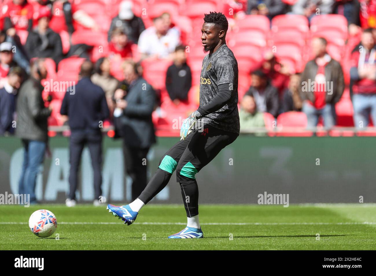 London, UK. 21st Apr, 2024. Manchester United goalkeeper Andre Onana ...