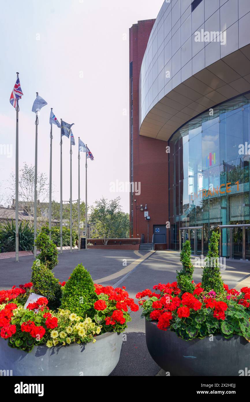 Harrogate convention centre hi-res stock photography and images - Alamy