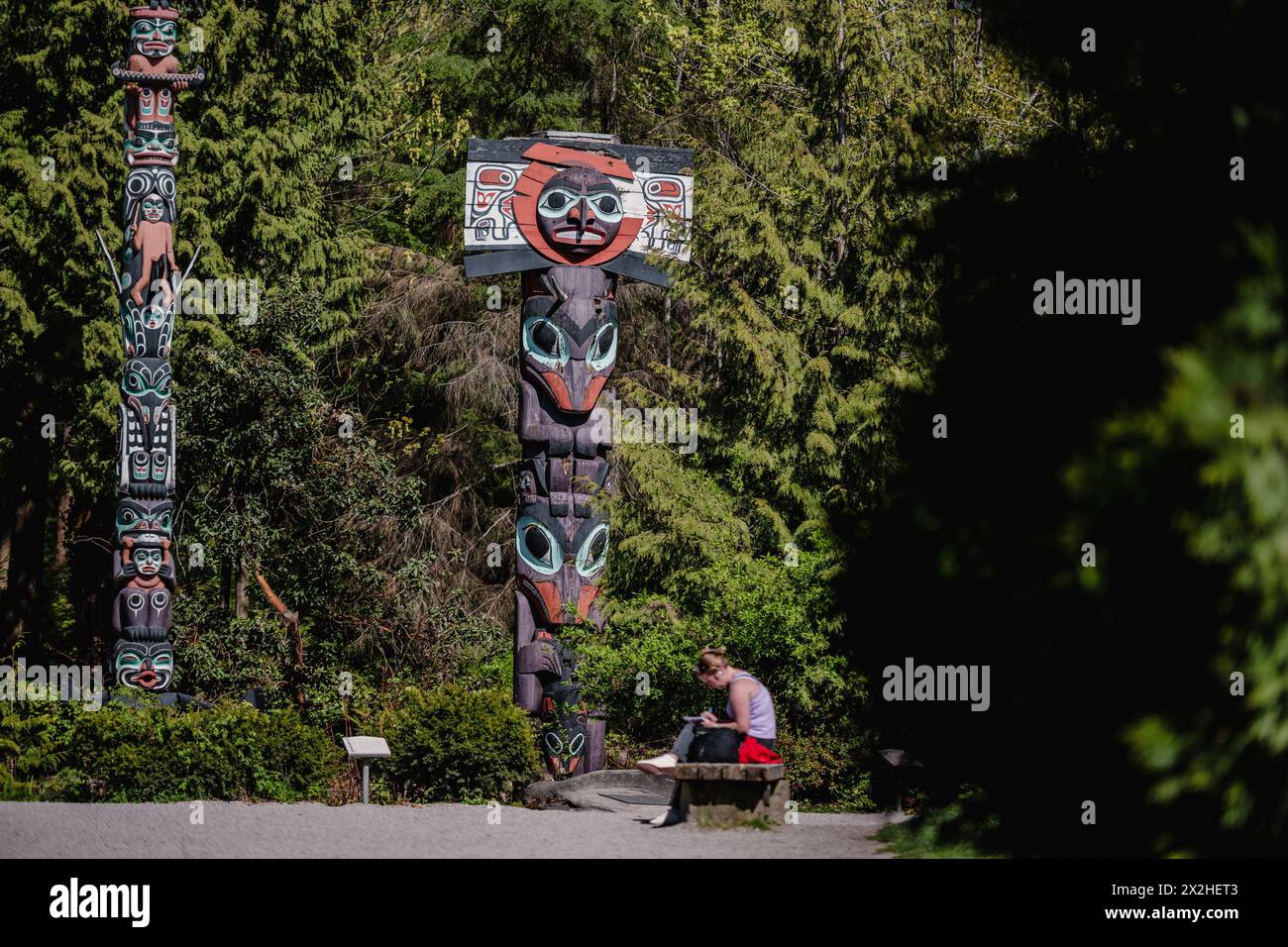 vancouver BC Stanley Park First Nations art and totem poles Stock Photo ...