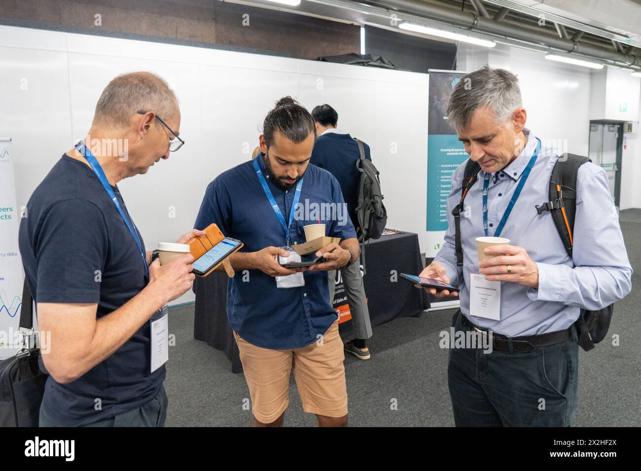 Checking her phones hi-res stock photography and images - Alamy