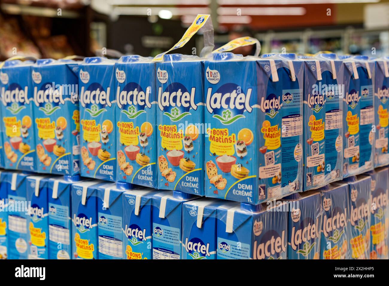 Lactel logo hi-res stock photography and images - Alamy