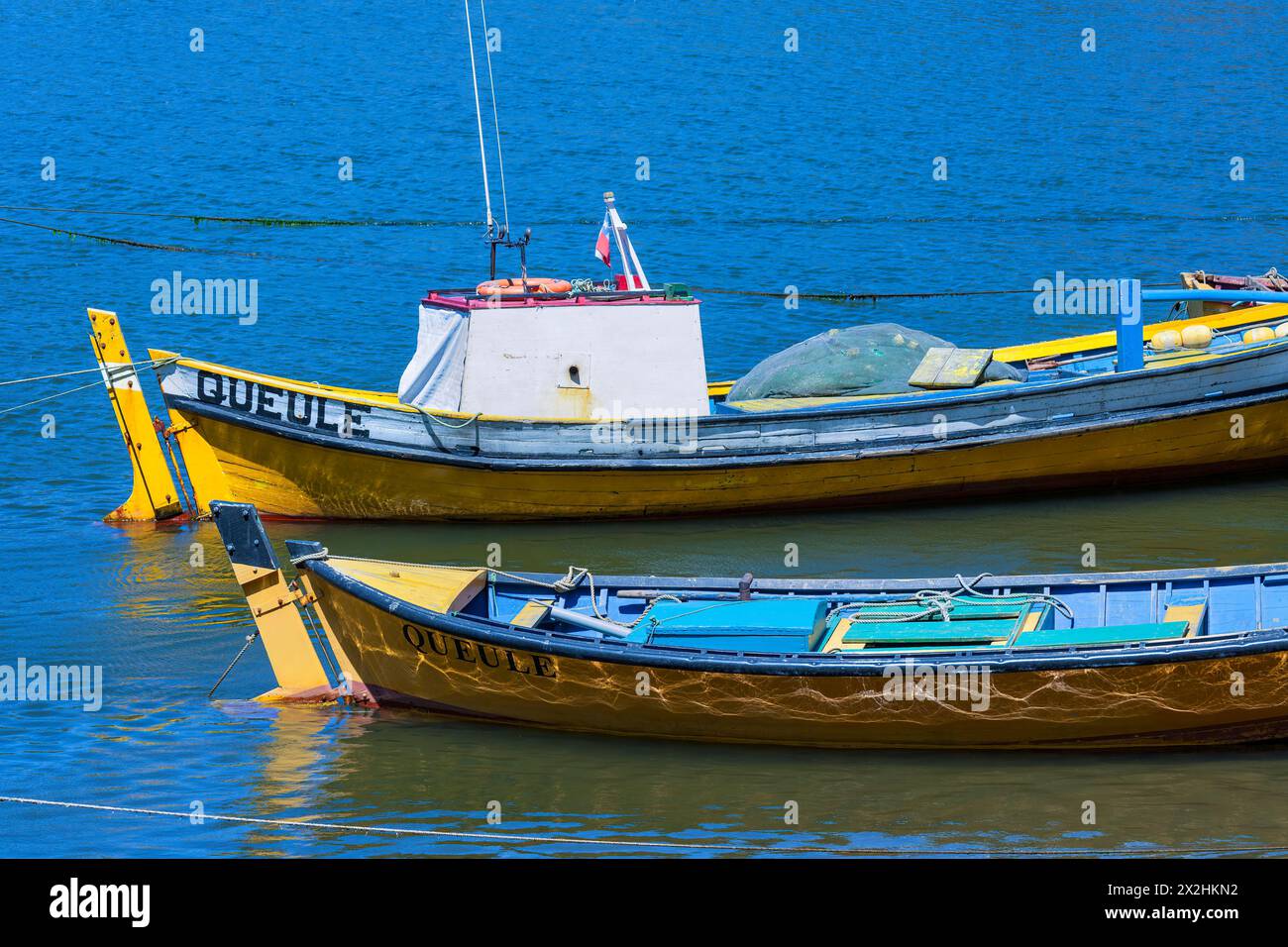 Village boat picture hi-res stock photography and images - Alamy