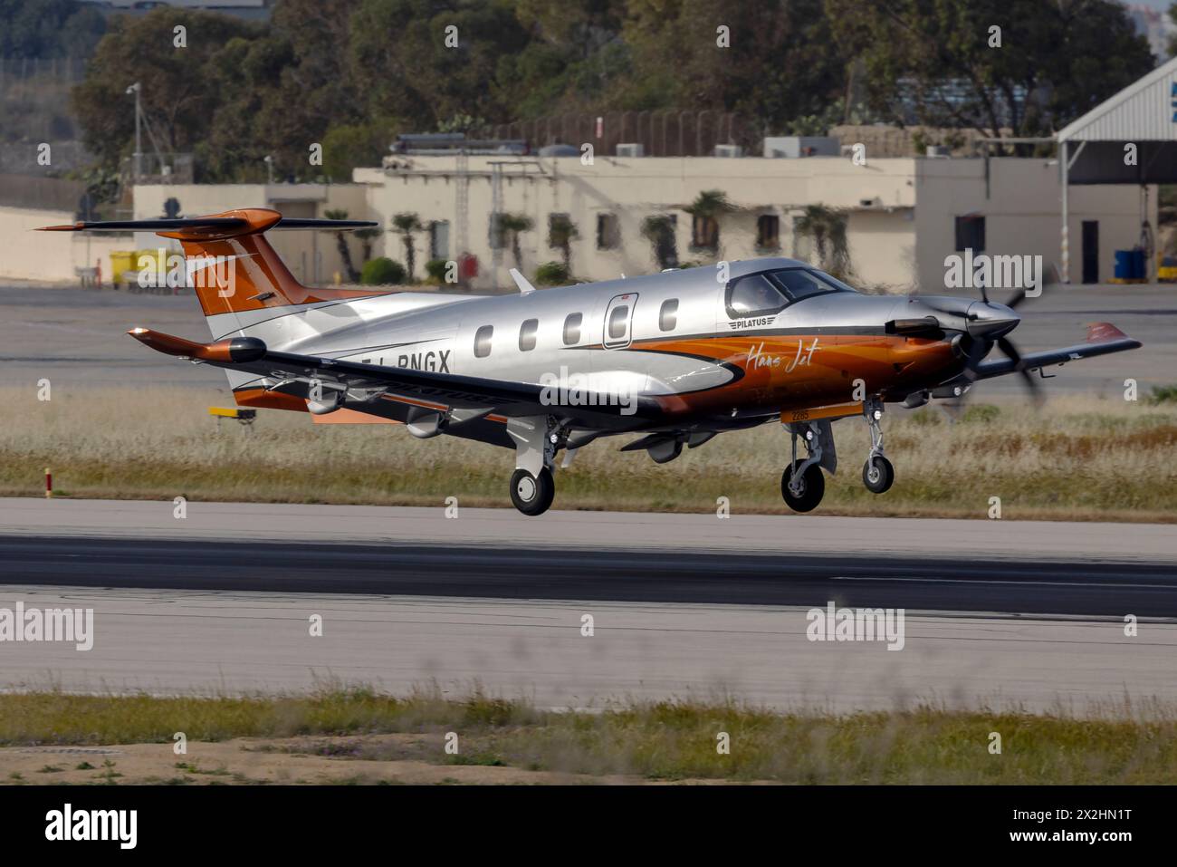 Hans Jet Pilatus PC-12 NGX (REG: EJ-PNGX) arriving from Olbia Costa ...