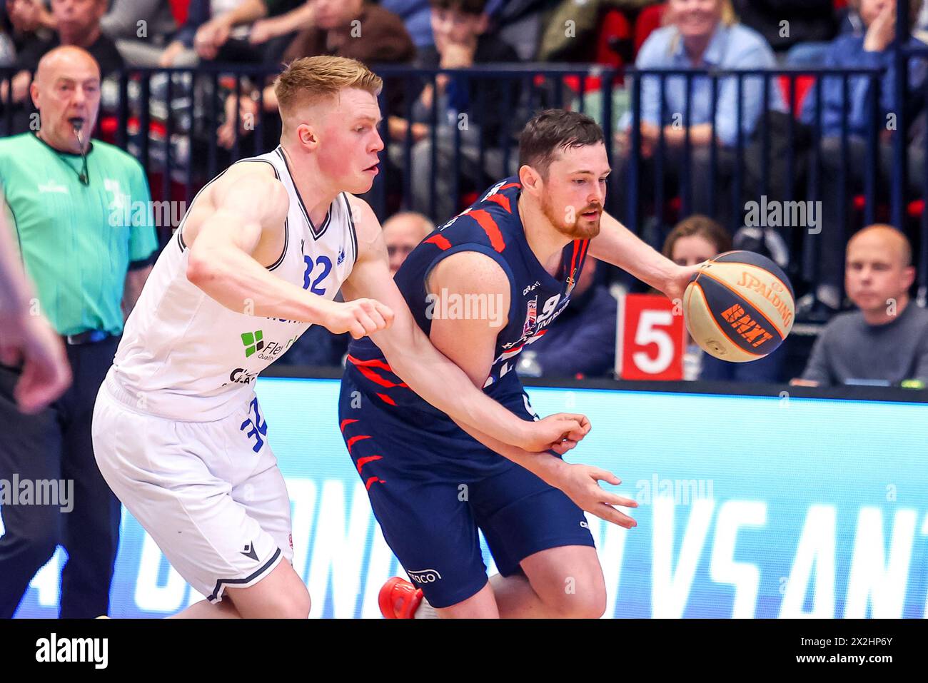 Jonas delalieux hi-res stock photography and images - Alamy