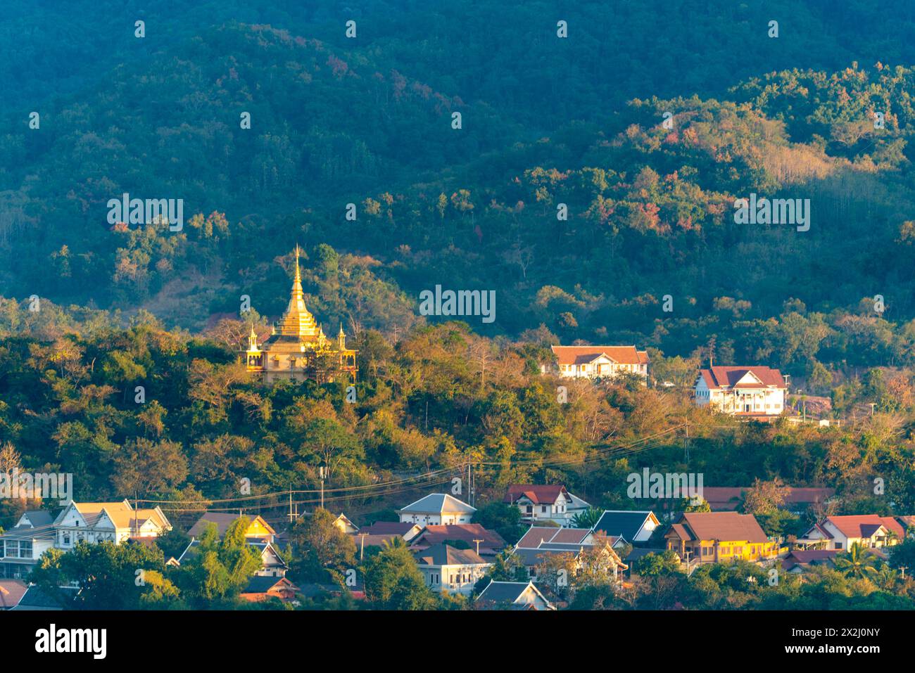 Wat phol pao hi-res stock photography and images - Alamy