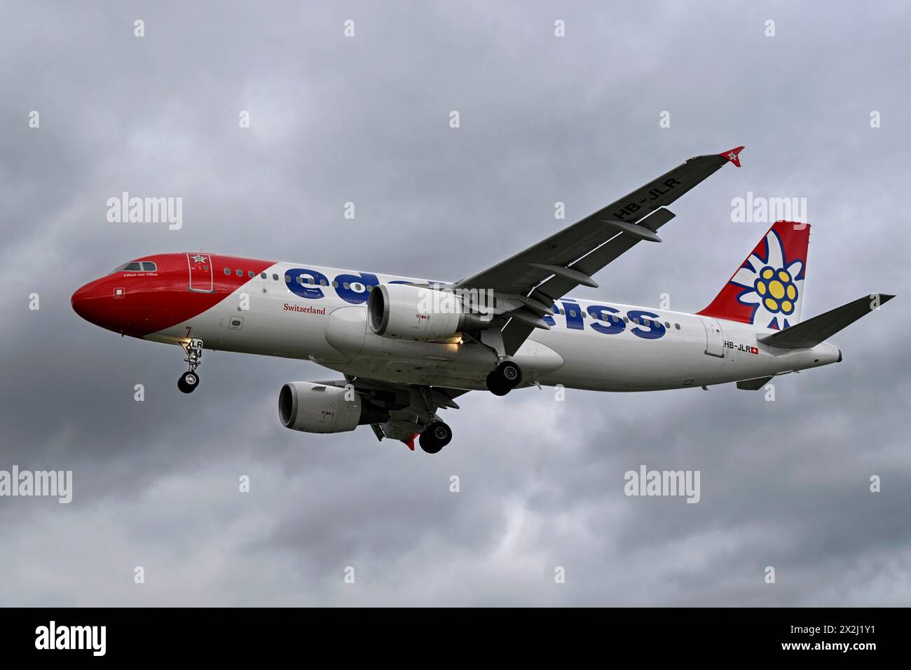 Aircraft Edelweiss Air, Airbus A320-214, HB-JLR Stock Photo - Alamy