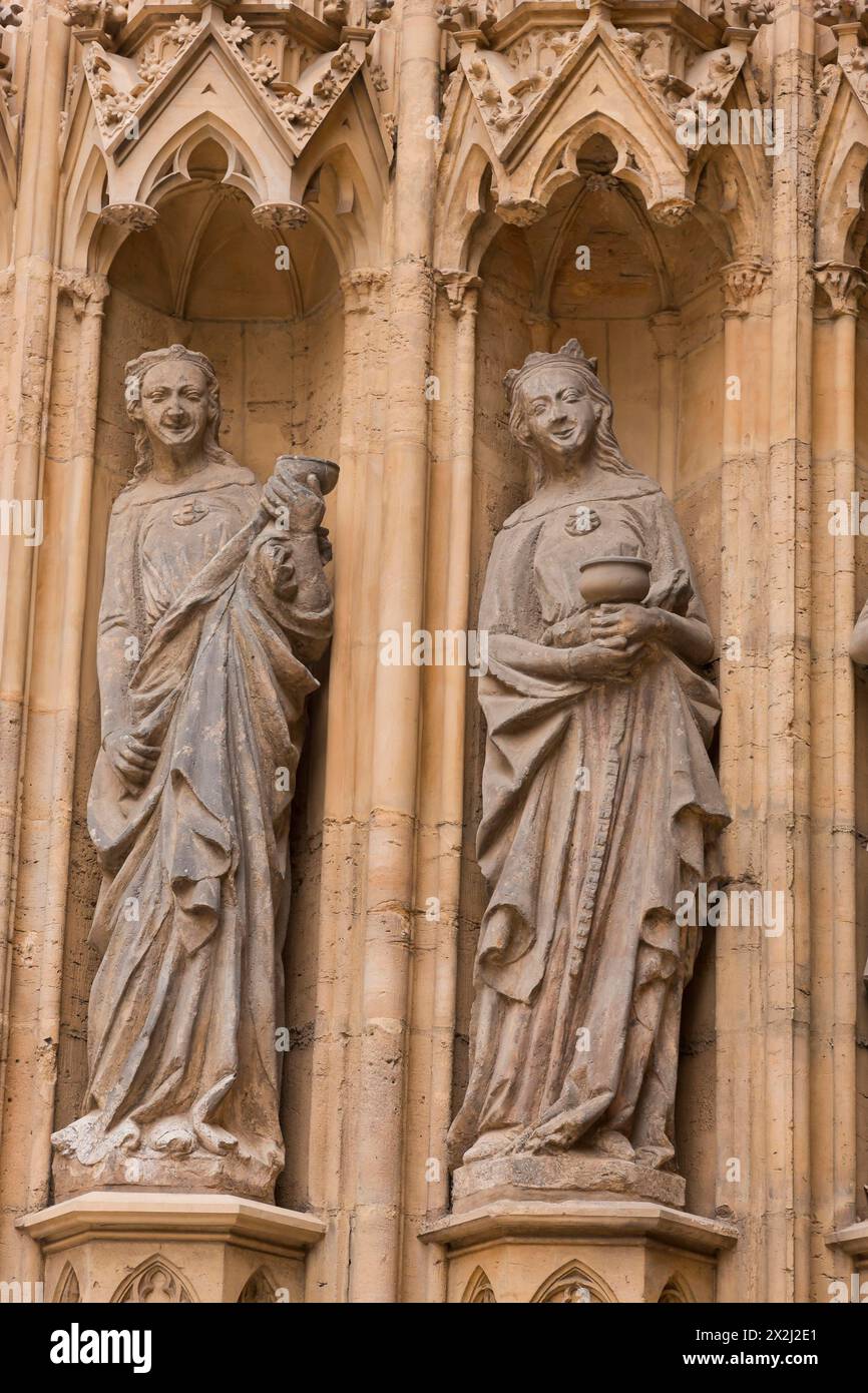 St Mary's Cathedral Eastern triangle portal Stock Photo - Alamy