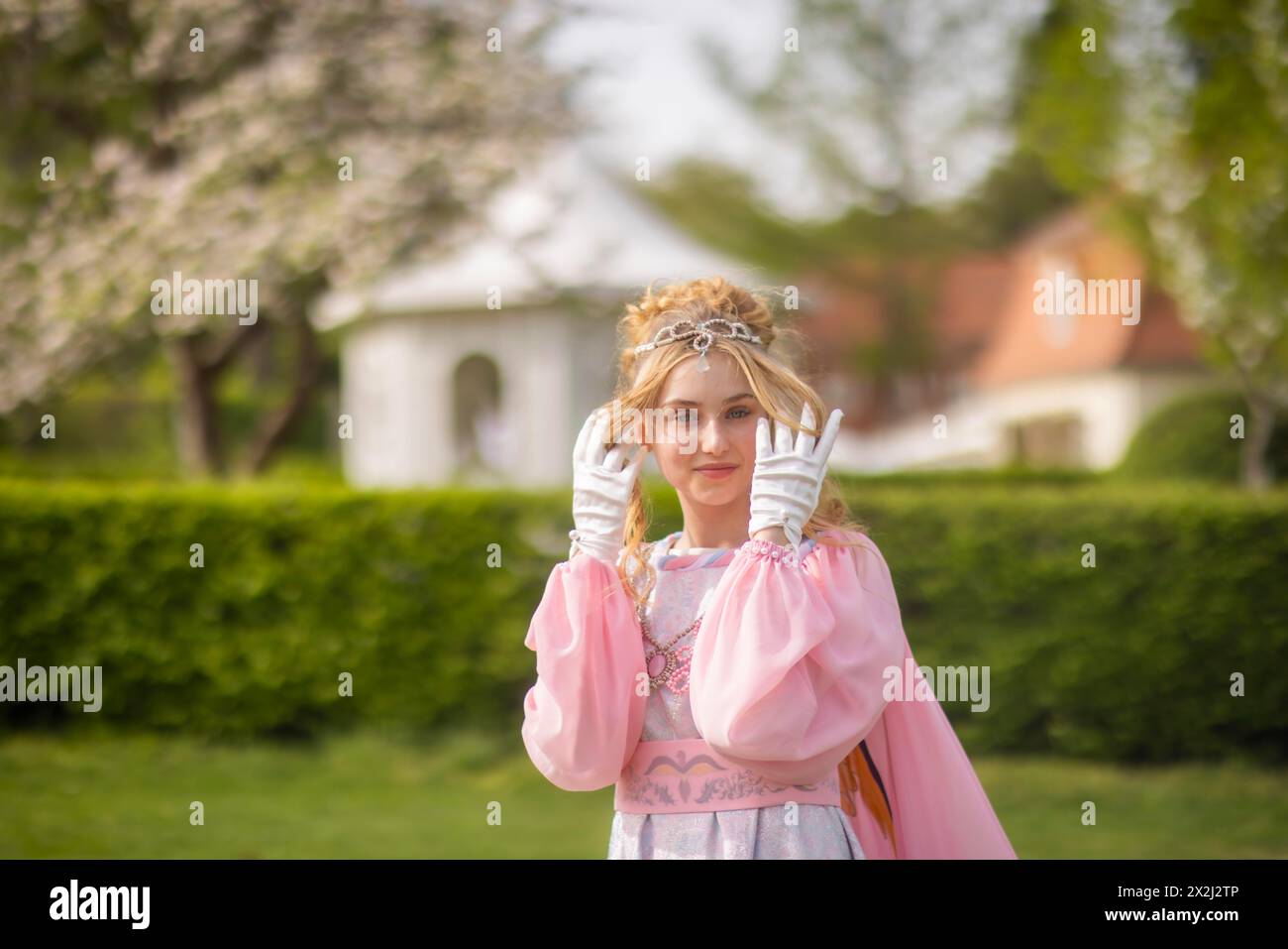 Cinderella can also be seen around Moritzburg Castle in spring. Model Tamara Kretschmer once ...