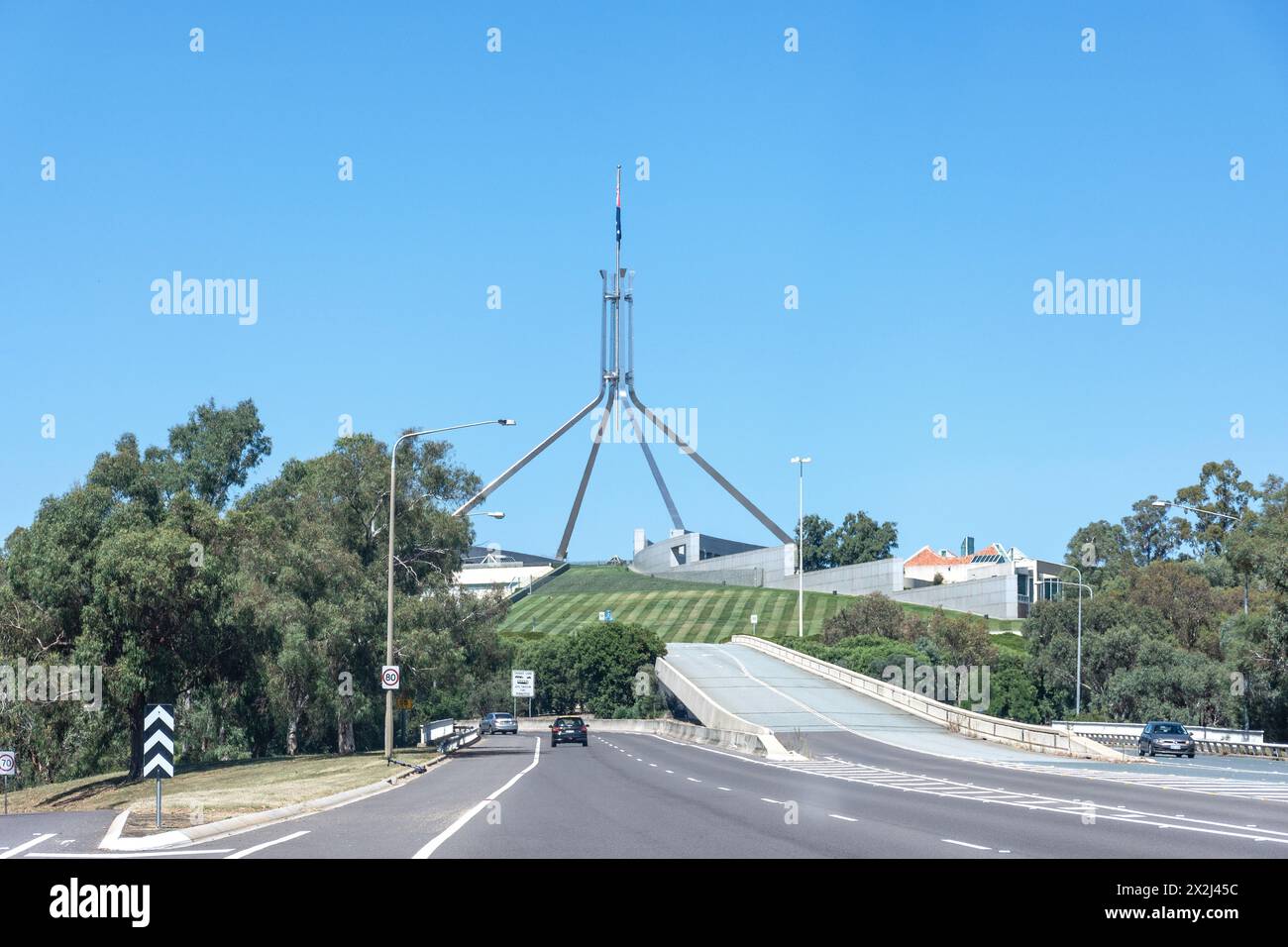Capital Hill from Commonweath Avenue, Parliamentary Triangle, Canberra ...