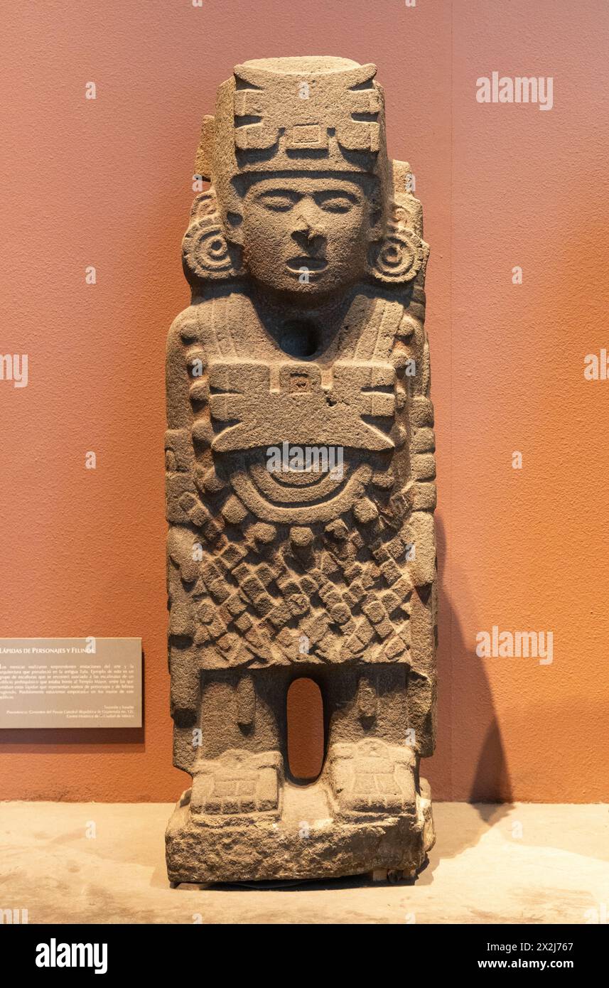 Aztec art - ancient tombstone figure from the front of the Templo Mayor ...