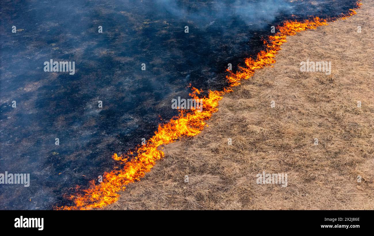 Prairie fire aerial hi-res stock photography and images - Alamy