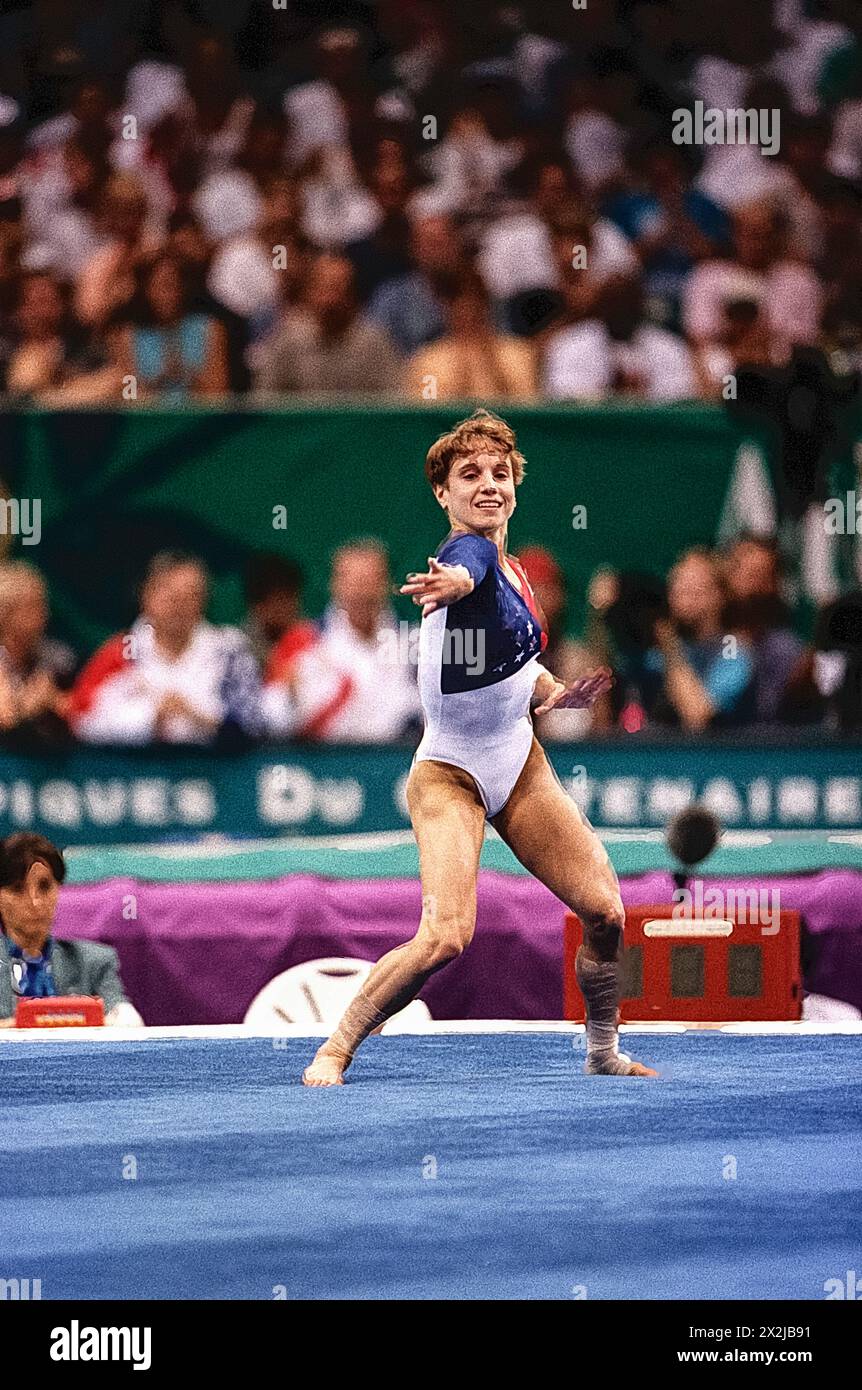 Kerri Strug (USA) competing in the floor exercise in the women's ...