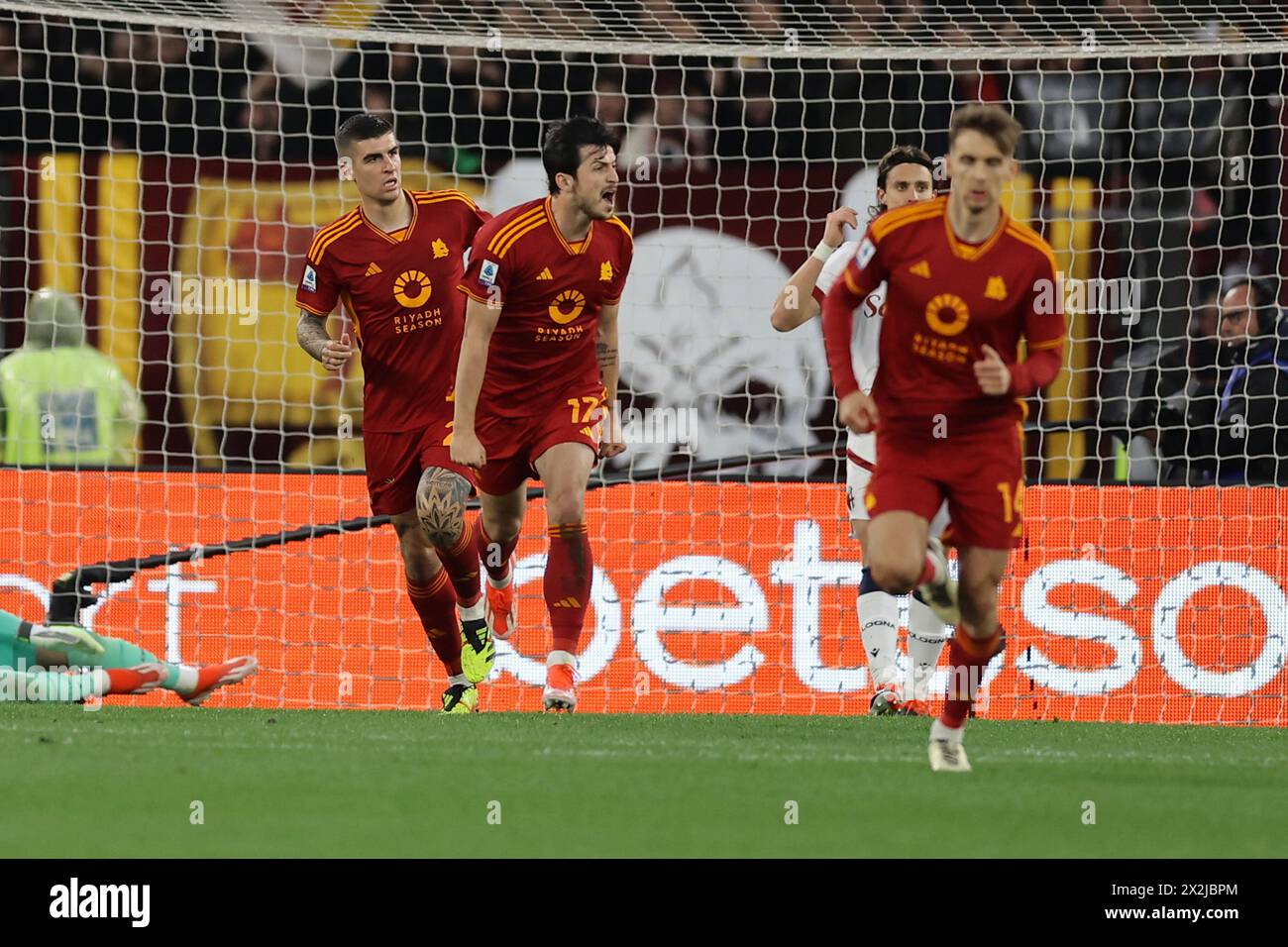 Celebtation goal hi-res stock photography and images - Alamy