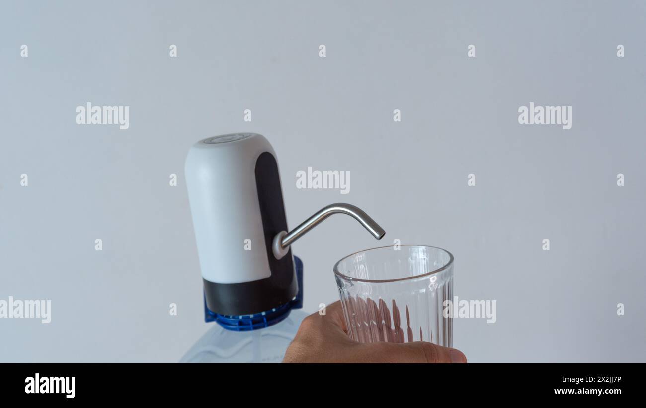 Eco-friendly, portable hydration technology Stock Photo - Alamy