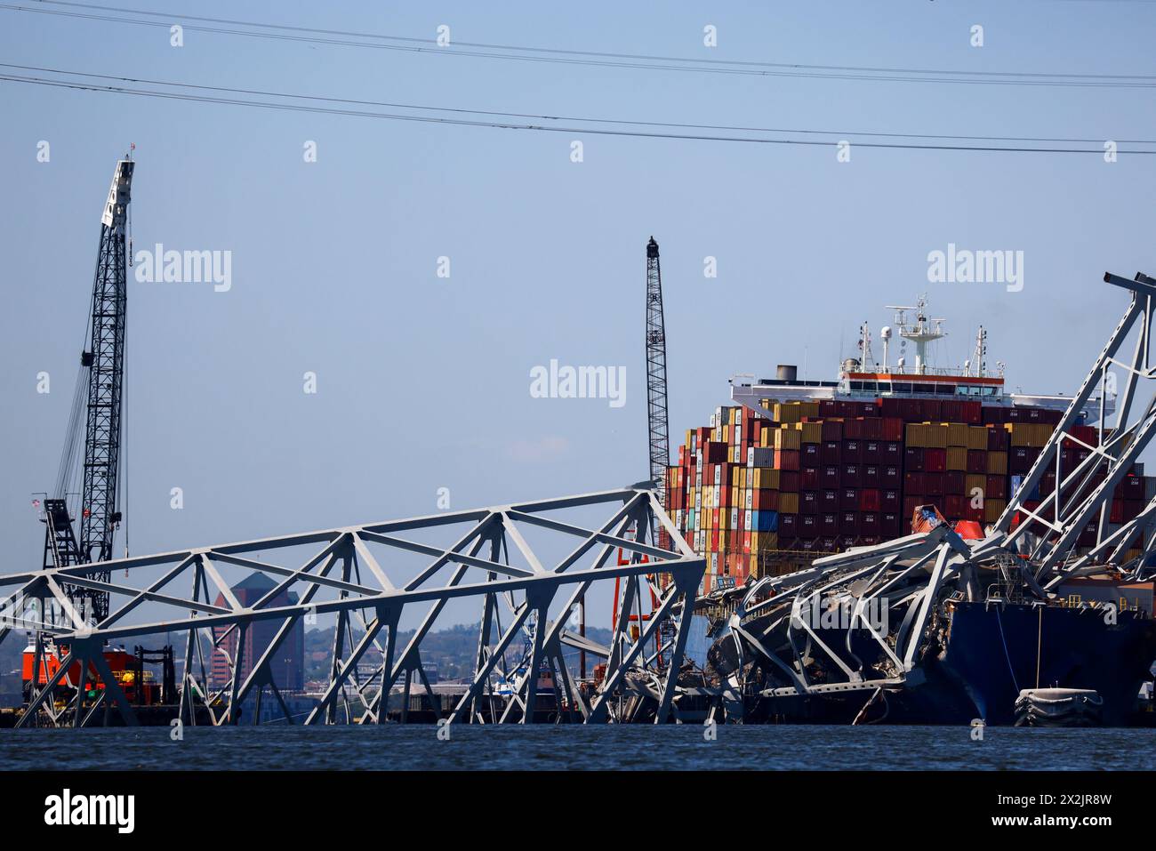 Baltimore, United States. 22nd Apr, 2024. Salvage work continues on the ...