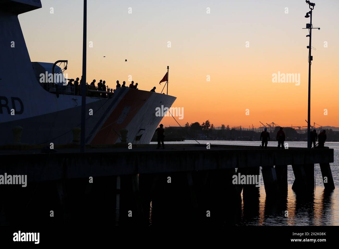 U.S. Coast Guard Coast Guard Cutter Stratton (WMSL 752) and crew ...