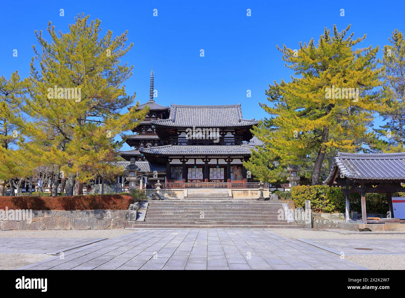Horyu-ji, a Buddhist temple with world's oldest wooden buildings at ...