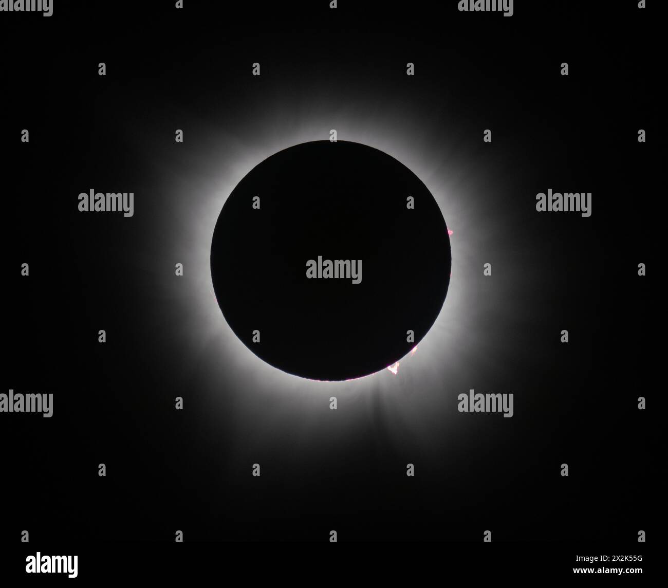 Total solar eclipse with the moon photographed in front of the sun in ...